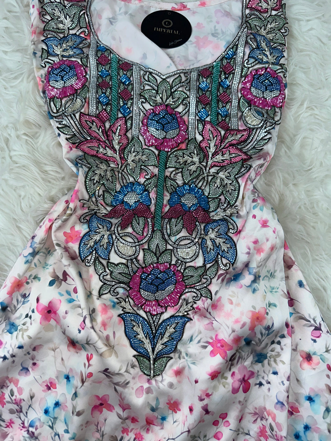 Discover our exquisite collection of handcrafted Mukhawar, designed for ...