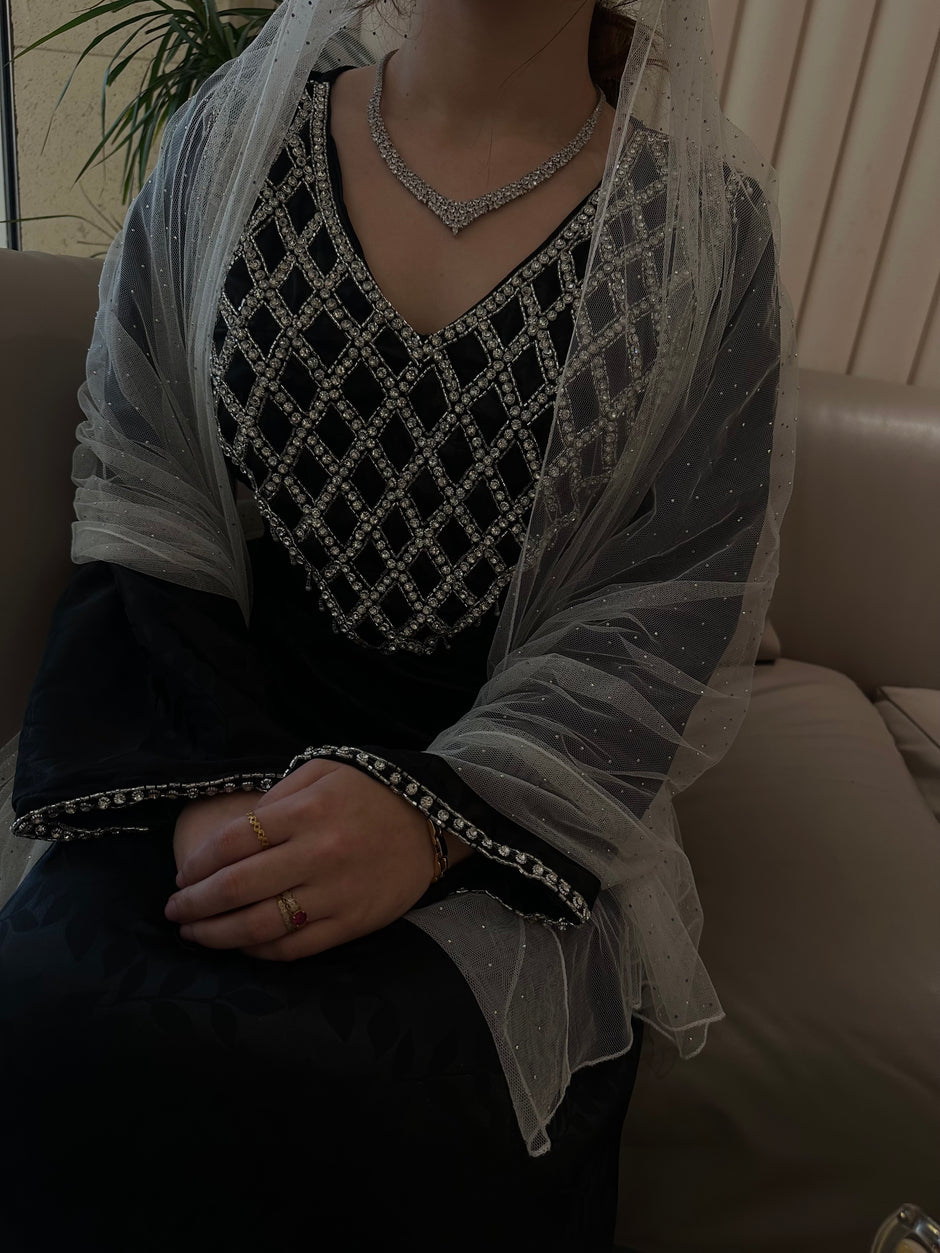 Discover our exquisite collection of handcrafted Mukhawar, designed for ...